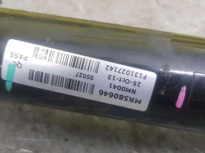 4x4 front intermediate driveshaft Mitsubishi L-200 2.5 DI-D 4x4 - MR580646