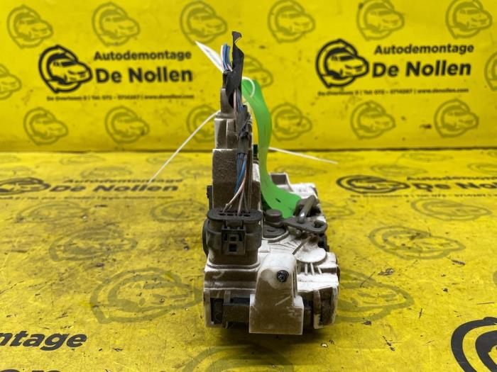 Sliding door lock mechanism, right Volkswagen Crafter 2.5 TDI 30/32/35 - A9067304335