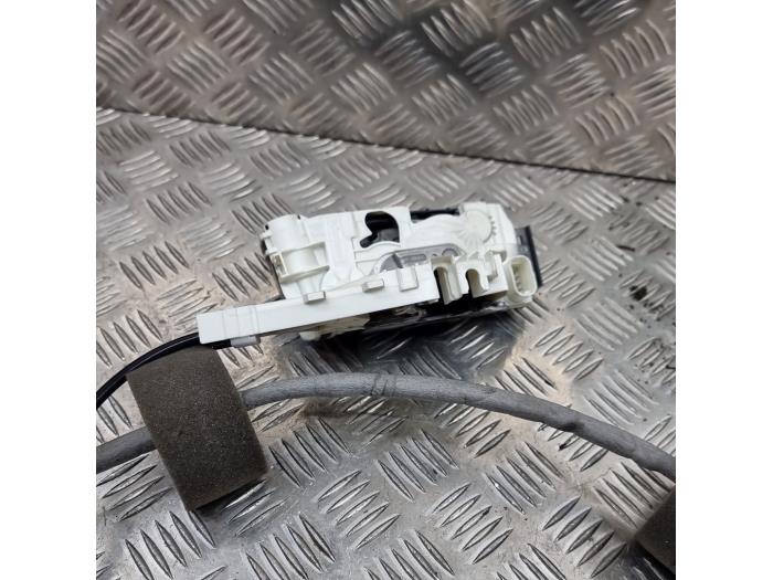 Sliding door lock mechanism, right Mercedes Vito 1.6 109 CDI 16V ...