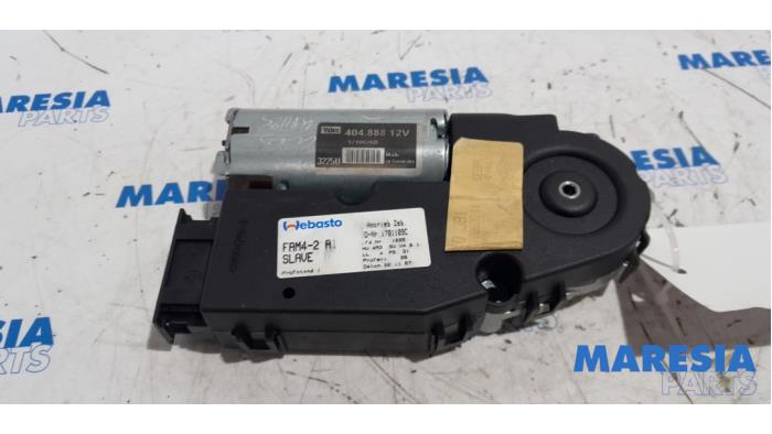 Sunroof motor Renault Espace 2.0 dCi 16V 175 FAP - 1710626B WEBASTO