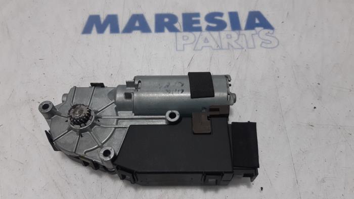Sunroof motor Renault Espace 2.0 dCi 16V 175 FAP - 1710626B WEBASTO