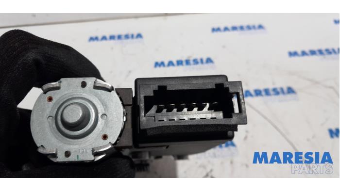 Sunroof motor Renault Espace 2.0 dCi 16V 175 FAP - 1710626B WEBASTO