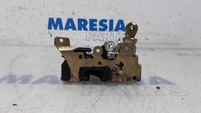 Serrure portière mécanique 2portes droite Renault Twingo 1.2 - 7701058531