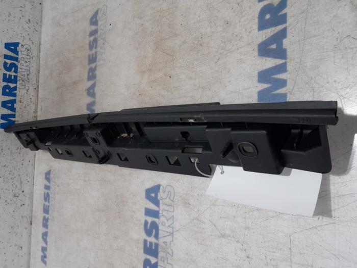 Citroen Jumpy Supports pare-chocs arrière centre stock