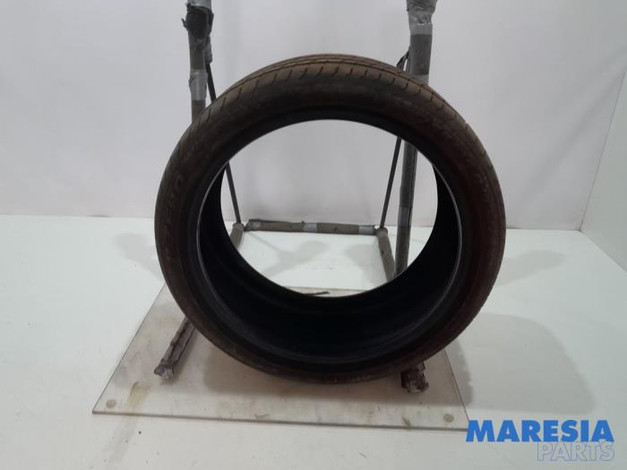 Tyre with tyre size 255/35/19 - 0225266 PIRELLI - Maresia Parts