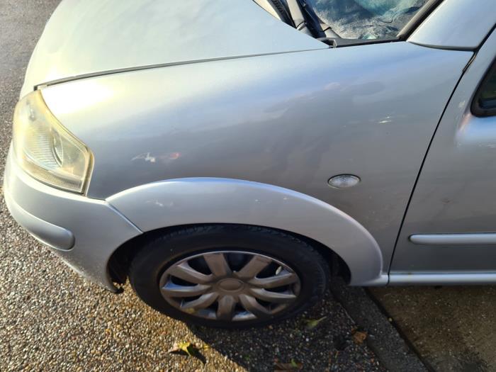 Citroen C3 Ailes avant gauche stock | ProxyParts.fr