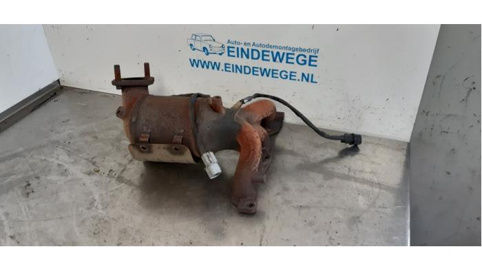 Exhaust manifolds + catalysts with engine code G4LA stock