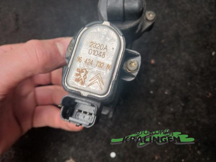 Throttle body Peugeot 206 1.4 XR,XS,XT,Gentry - 9642473280 KFW SOLEX