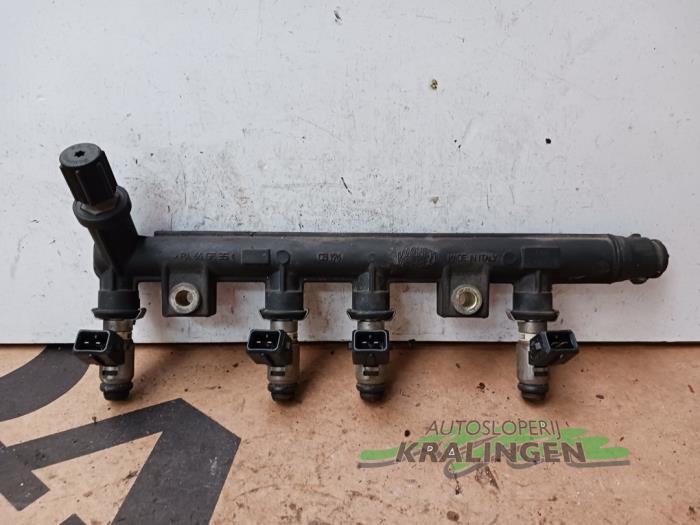 Injector (petrol injection) Fiat Punto II 1.2 60 S - 3219018301 ...