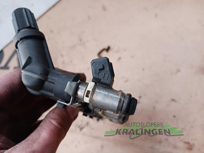 Injector (petrol injection) Fiat Punto II 1.2 60 S - 3219018301 ...