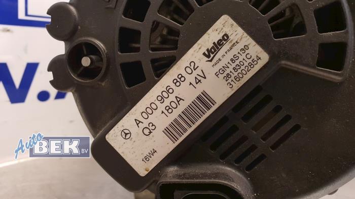 Dynamo Mercedes Sprinter 3,5t 316 - A0009068802 M271951 VALEO