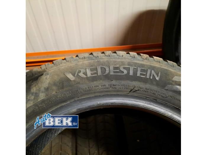 Tyre with tyre size 195/55/15 - VREDESTEIN - Auto Bek