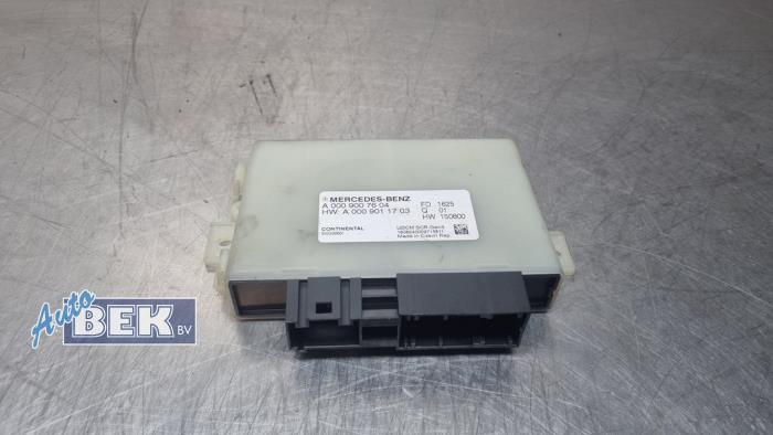 EGR module Mercedes E E-220d 2.0 Turbo 16V - A0009007604