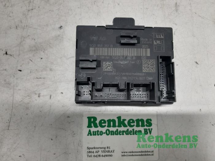 Central door locking module Volkswagen Golf VII 1.2 TSI 16V ...