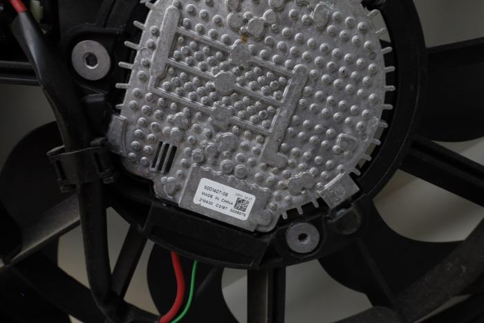 Fan motor Lynk & Co 01 1.5 PHEV - 8890396352