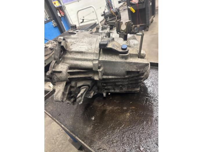 Gearbox Volvo S70 2.5 10V - 1208933 B5252S M56