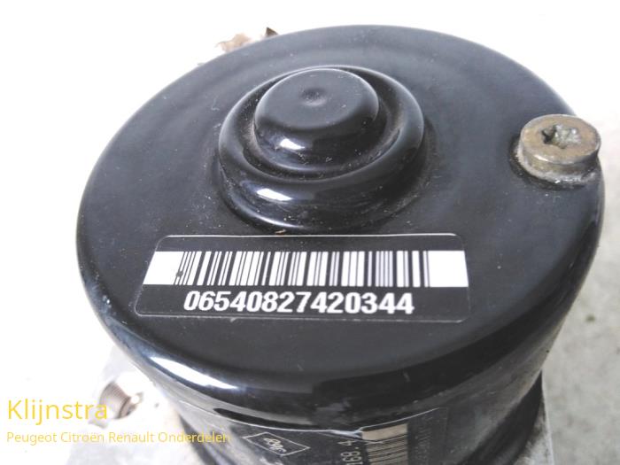 ABS pump Renault Laguna II 2.0 16V - 7701208531 F4R67 ATE