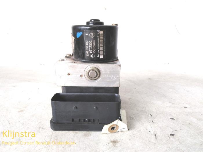 ABS pump Renault Laguna II 2.0 16V - 7701208531 F4R67 ATE