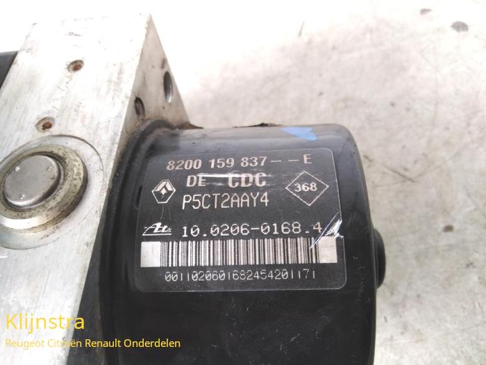 ABS pump Renault Laguna II 2.0 16V - 7701208531 F4R67 ATE