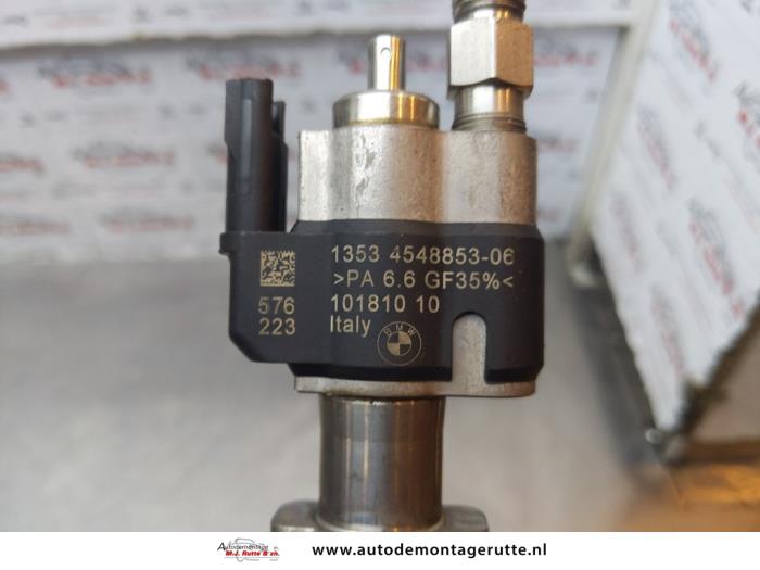 Injector (petrol injection) BMW 1 serie 118i 16V - 13537589048 N43B20A VDO
