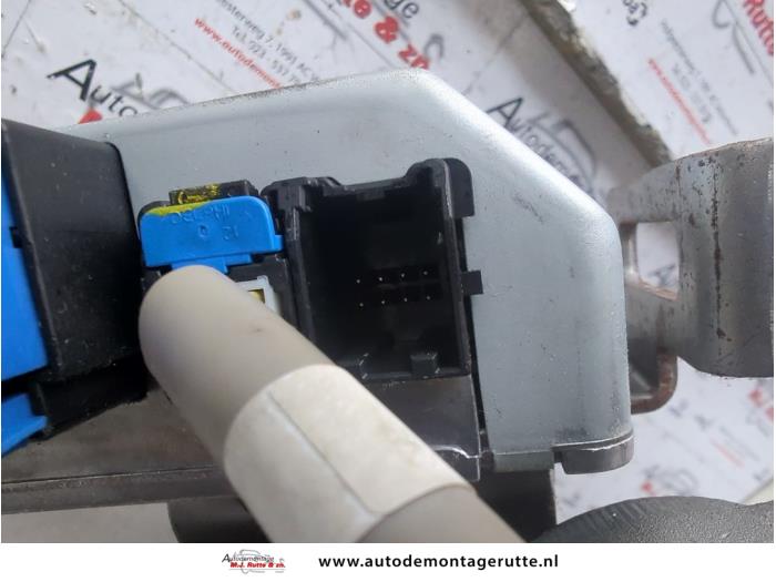 Direction assistée électrique Kia Rio III 1.2 CVVT 16V - 563001W100 MANDO