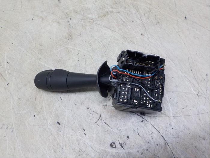 Wiper switch Renault Clio IV 0.9 Energy TCE 12V - E10670303