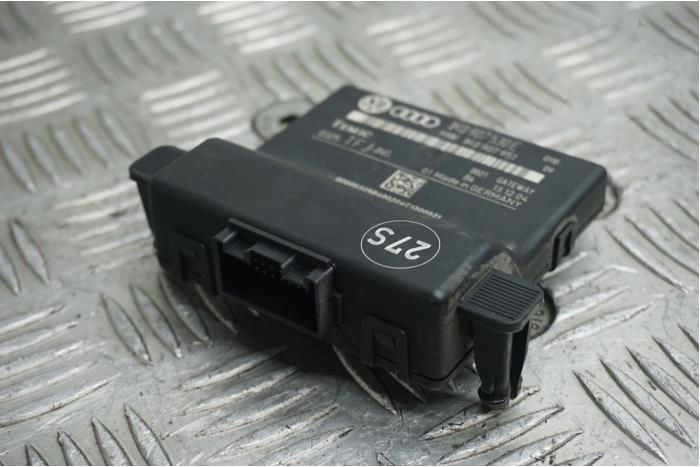 Central door locking module Volkswagen Golf V 2.0 TFSI GTI 16V - 1K0907530E