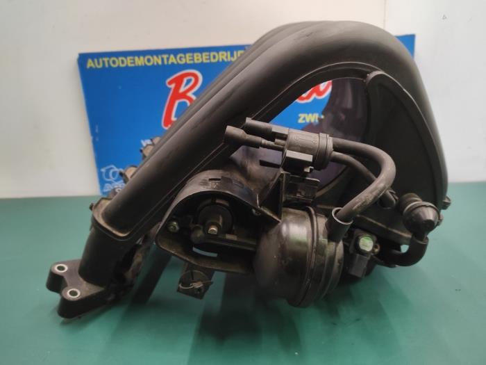 Intake manifold Mercedes B 1.5 B-150 16V - A2661410201 266920