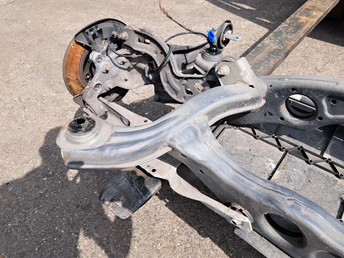 Rear-wheel drive axle Mercedes B 1.5 B-180 CDI,d 16V - 2463503001 K9KB6