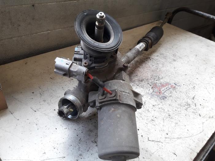 Power steering box Suzuki Swift 1.3 VVT 16V - SHOWA63J5 SHOWA