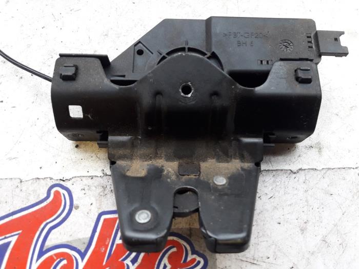 Tailgate lock mechanism BMW 1 serie 118d 16V - 51247840617