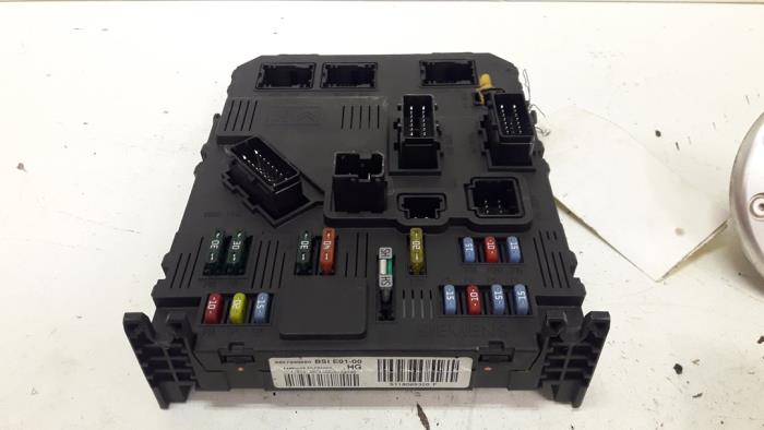 Fuse Box Peugeot 206 SW 1 4 HDi 6556KZ SIEMENS