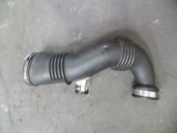 Air intake hose Citroen C4 Picasso 1.6 HDiF 16V 110 - 9656953680