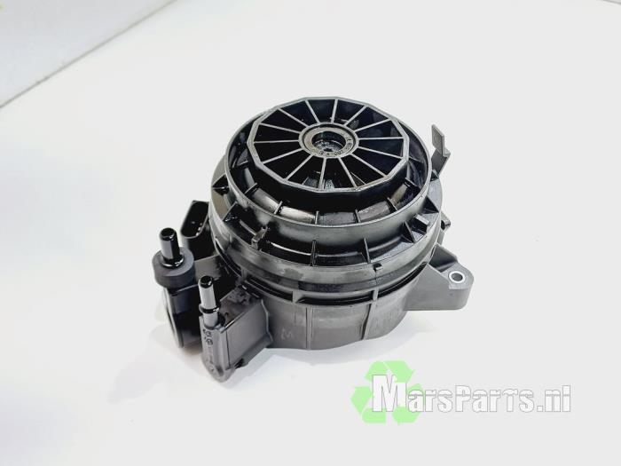 Fuel filter housing Mercedes E E-220d 2.0 Turbo 16V - A6540900252 ...