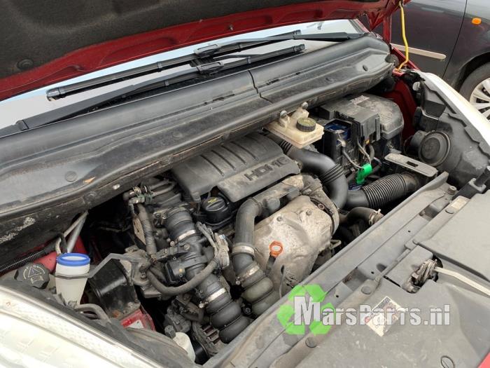 Engine Citroen C4 Picasso 1.6 HDi 16V 110 - 0135QE 9HZ