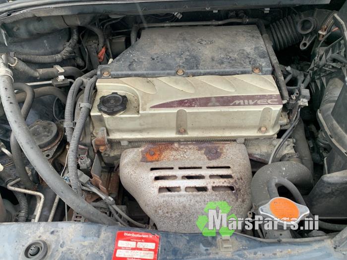 Engine Mitsubishi Grandis 2.4 16V MIVEC - 1000A828 4G69