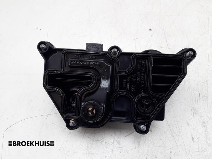 Couvercle soupapes Volkswagen Golf VIII 1.0 eTSI 12V - 05C103495B DLAA