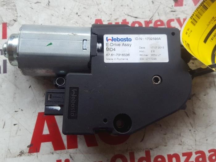 Sunroof motor BMW 3 serie 320i 2.0 16V - 1732593A WEBASTO