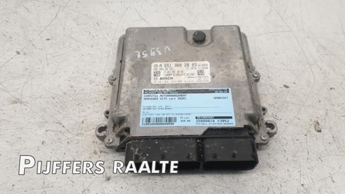 Engine management computer Mercedes Vito 2.2 114 CDI 16V - A6519002803 ...