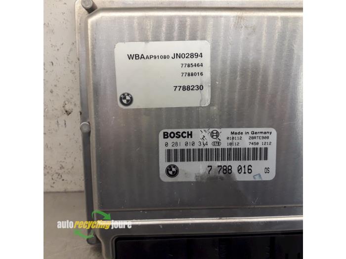 Engine management computer BMW 3 serie Touring 330d 24V - 7788016 M57D30