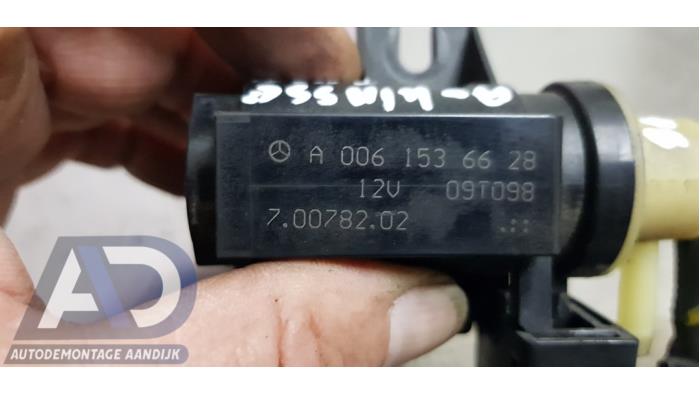 Vacuum relay Mercedes A 2.0 A-180 CDI 16V - A0061536628 kussmaul