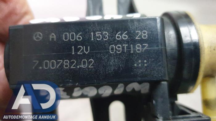 Boost pressure sensor Mercedes B 2.0 B-180 CDI 16V - A0061536628 640940 ...