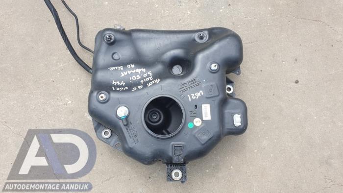 Adblue Tank Audi Q5 3.0 TDI V6 24V Clean Diesel Quattro - 8R0131877T ...