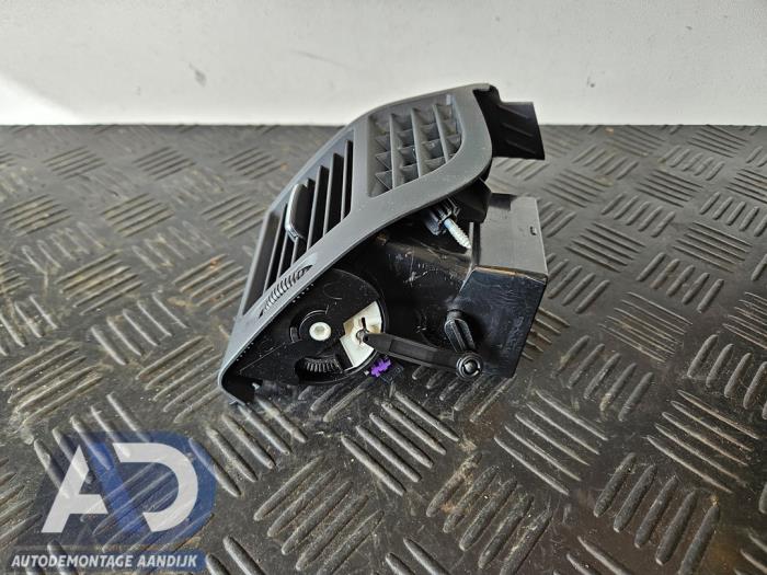 Dashboard vent Mercedes E Combi 3.0 E-280 CDI V6 24V - A2118301154
