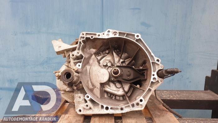 Gearbox Peugeot 308 SW 1.6 HDi 16V - 20DM75 9HX 20DM75