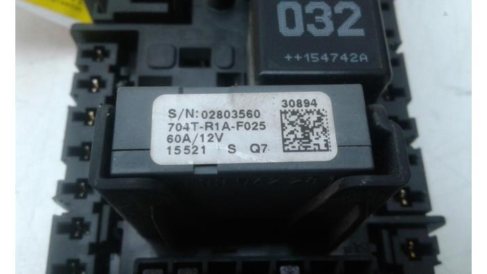 Boîte à fusibles Mercedes V 2.1 200 CDI, 200 d 16V - 4479060117