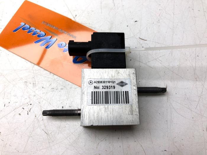 Miscellaneous Mercedes EQV 300 - 2938301101