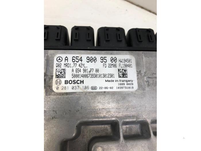 Engine management computer Mercedes Vito 2.0 116 CDI 16V 4x4 ...