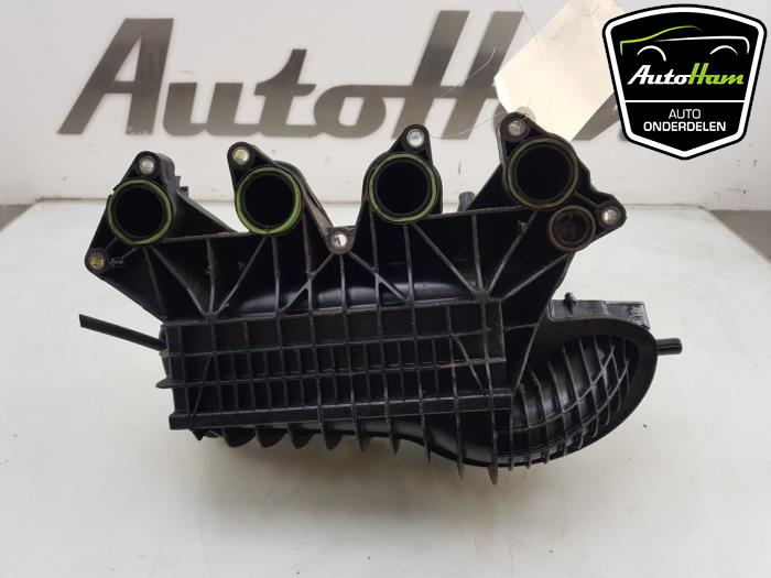 Intake manifold Skoda Octavia Combi 1.2 TSI - 03F145749B CBZB