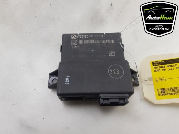 Gateway module Audi A5 Cabrio 1.8 TFSI 16V - 8R0907468T TEMIC